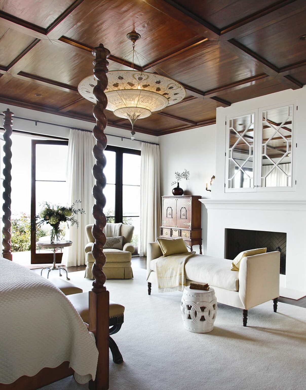 Mediterranean Style Lighting Guide with 10 Best Lights to Buy