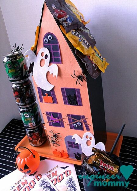 10 Recycled Halloween Decorations and Crafts