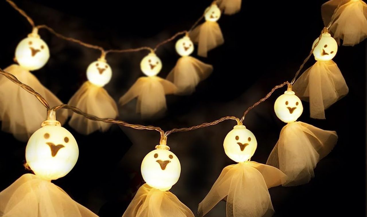 10 Halloween String Lights to Spook up Your House Decorations