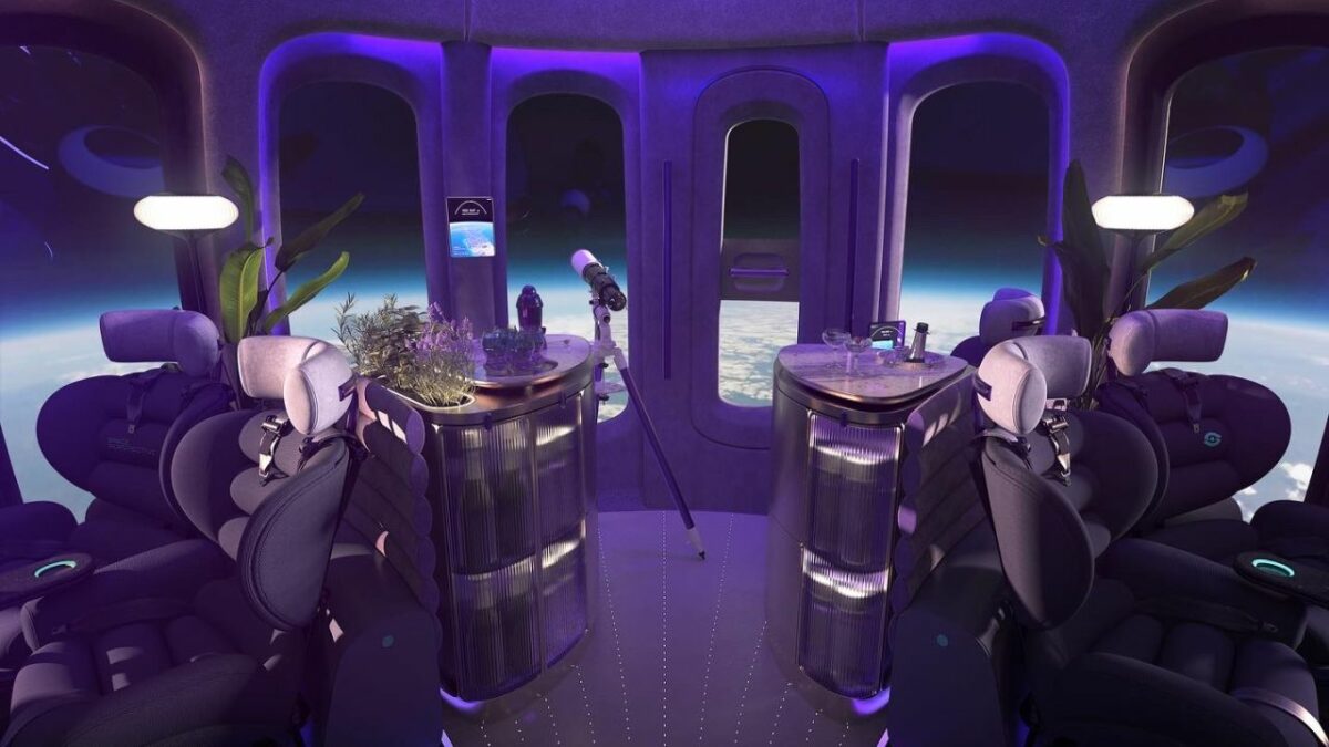 This Futuristic Space Capsule Ferries Eight Passengers to Space