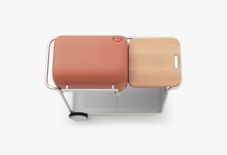This Smart Spark Charcoal Grill is Your Best Cooking Companion