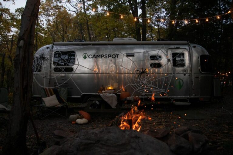 Best Camper Decoration Ideas to get Wandering Hell on Wheels