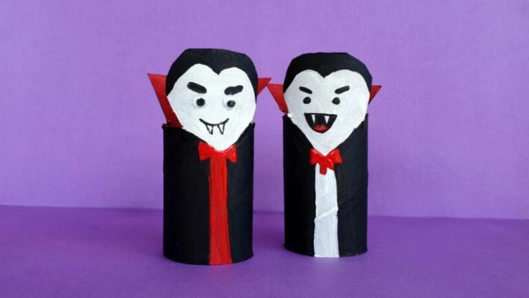 10 Recycled Halloween Decorations and Crafts