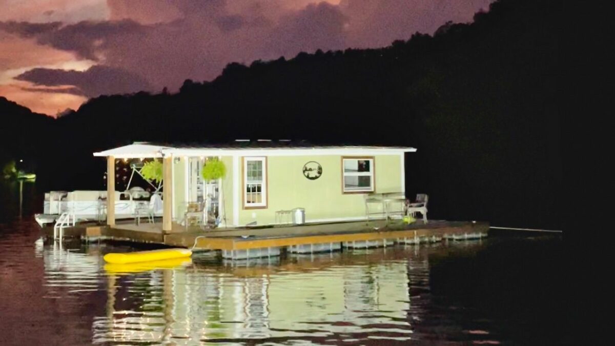 Couple Rebuilds 1970’s Houseboat Into Floating Tiny Home