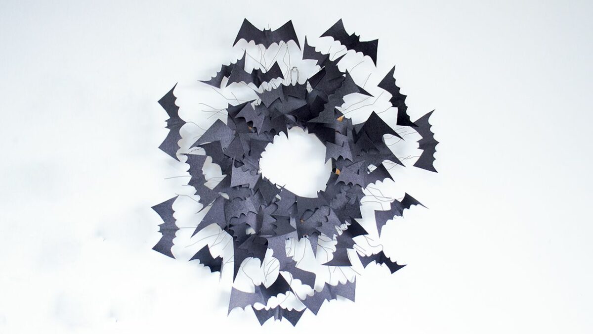 15 DIY Halloween Bat Decorations You Should Try at Home