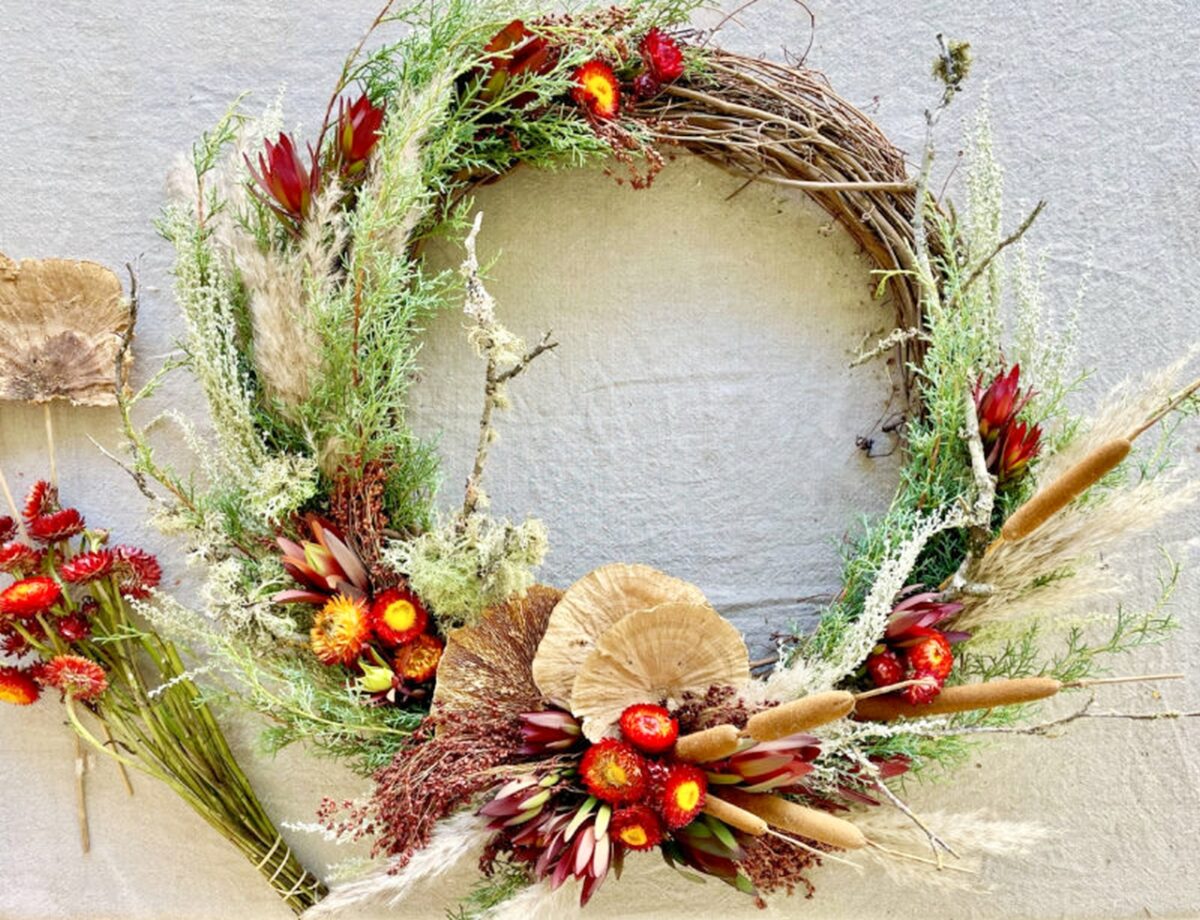 35+ DIY Fall Wreath Ideas to Revel in Nature's Bounty