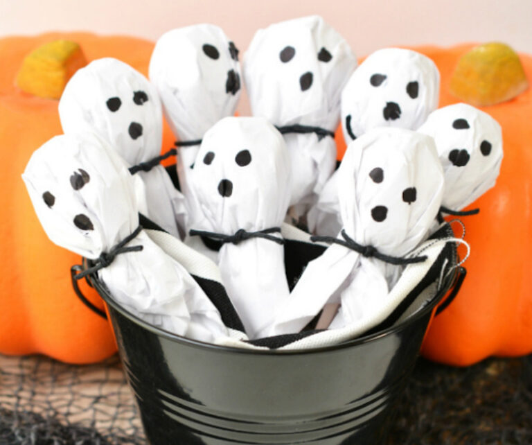 15+ DIY Ghost Decorations for Halloween 2025