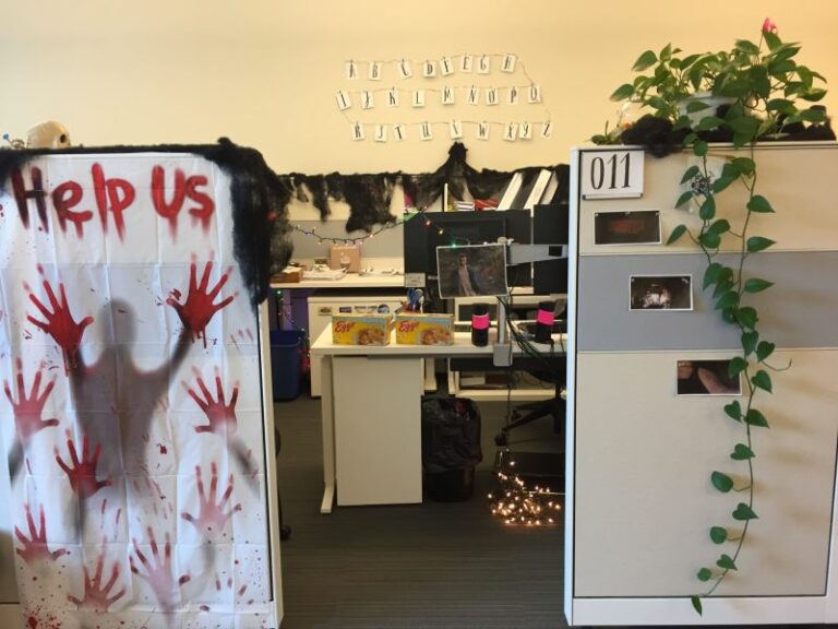 Cubicle Halloween Decoration Ideas in 2024