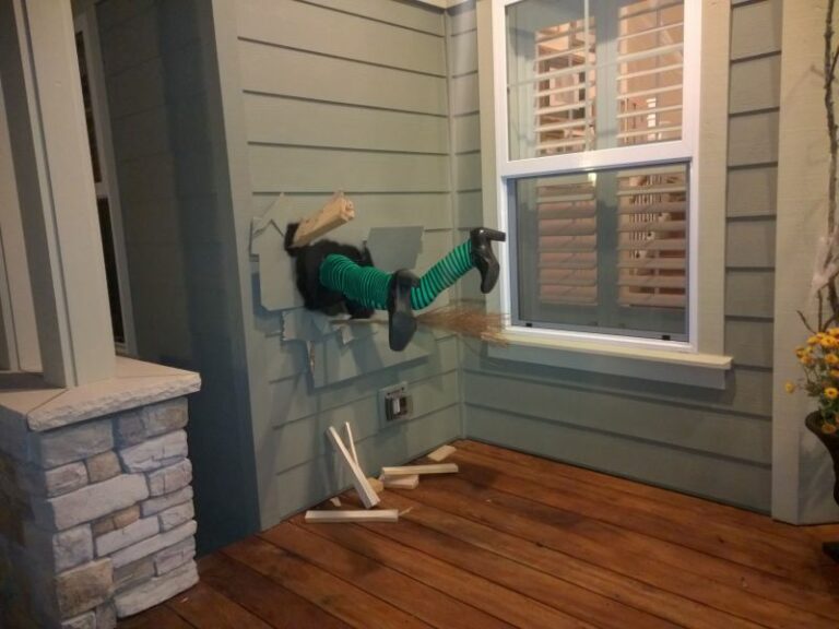 Crashing Witch Decoration Ideas That'll Elicit Laughs on Halloween