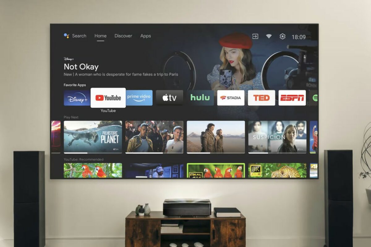 Philips Screeneo U5 4K UST Projector Casts 150-inch Display