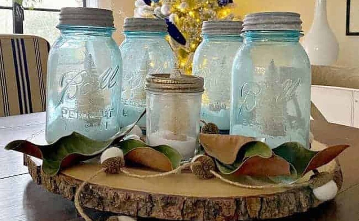 25+ DIY Mason Jar Centerpieces for Christmas