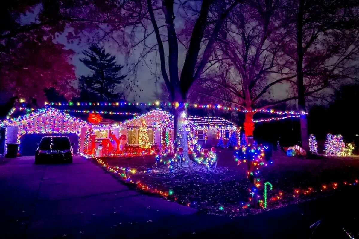 Christmas Light Displays for Your Home Exterior & Beyond