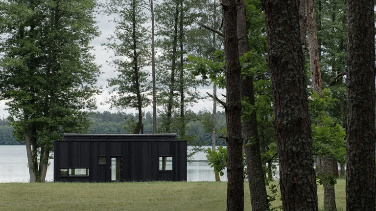 KONGA's Off-Grid Cabin is Built Using Studio Offcuts