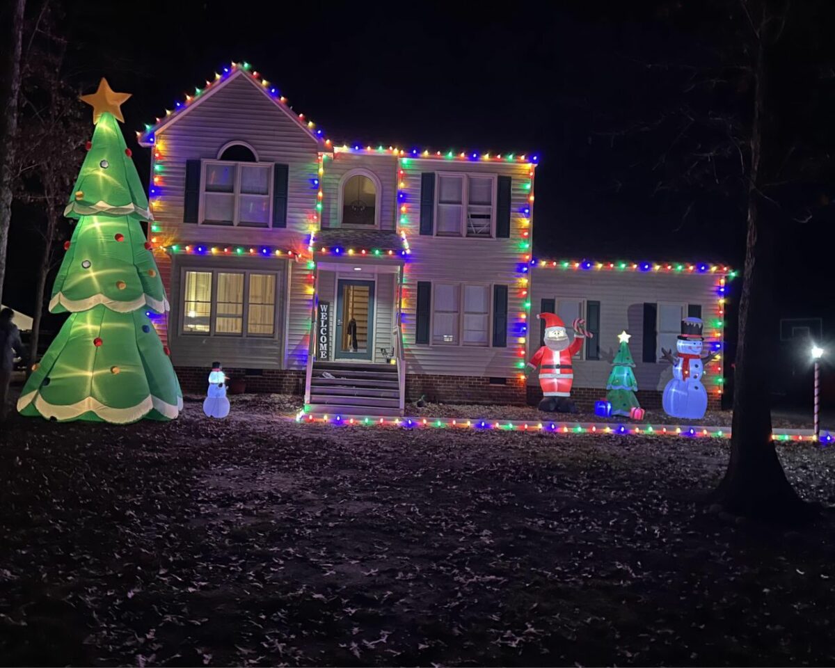 Christmas Light Displays for Your Home Exterior & Beyond