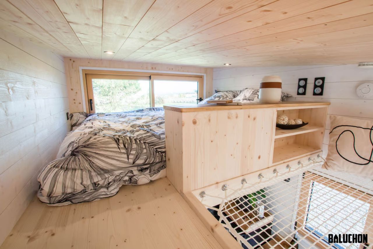 Ræv Tiny Home has Suspended Netting for an Additional Bed