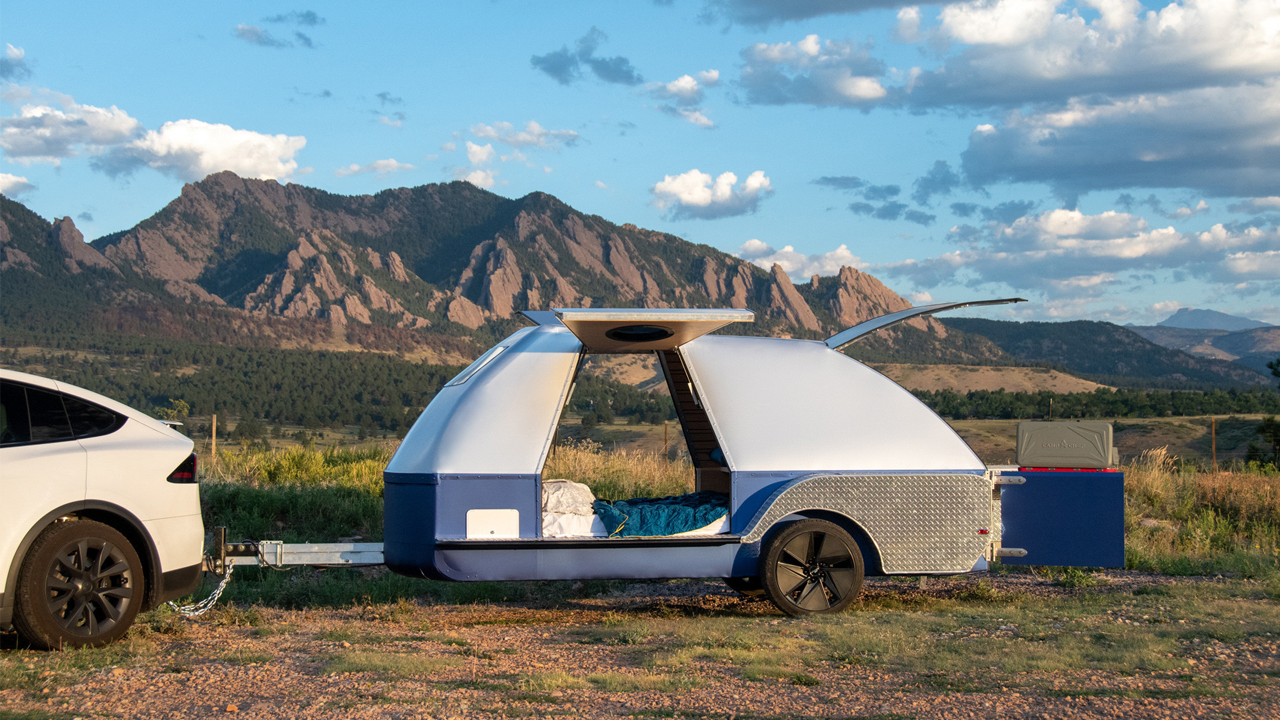 Boulder Teardrop Trailer With Battery Pack Recharges Towing Tesla