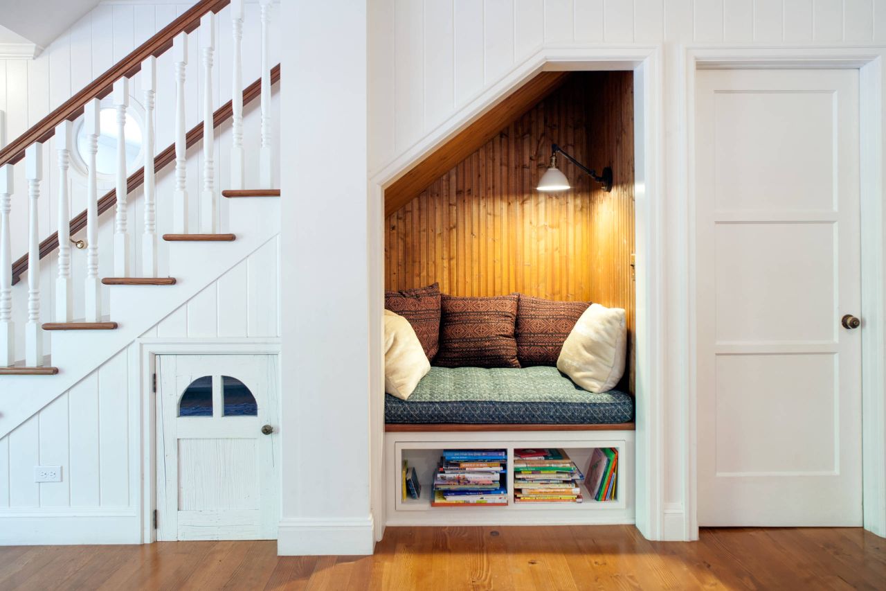 15+ Clever Ideas to Utilize Space Under the Stairs