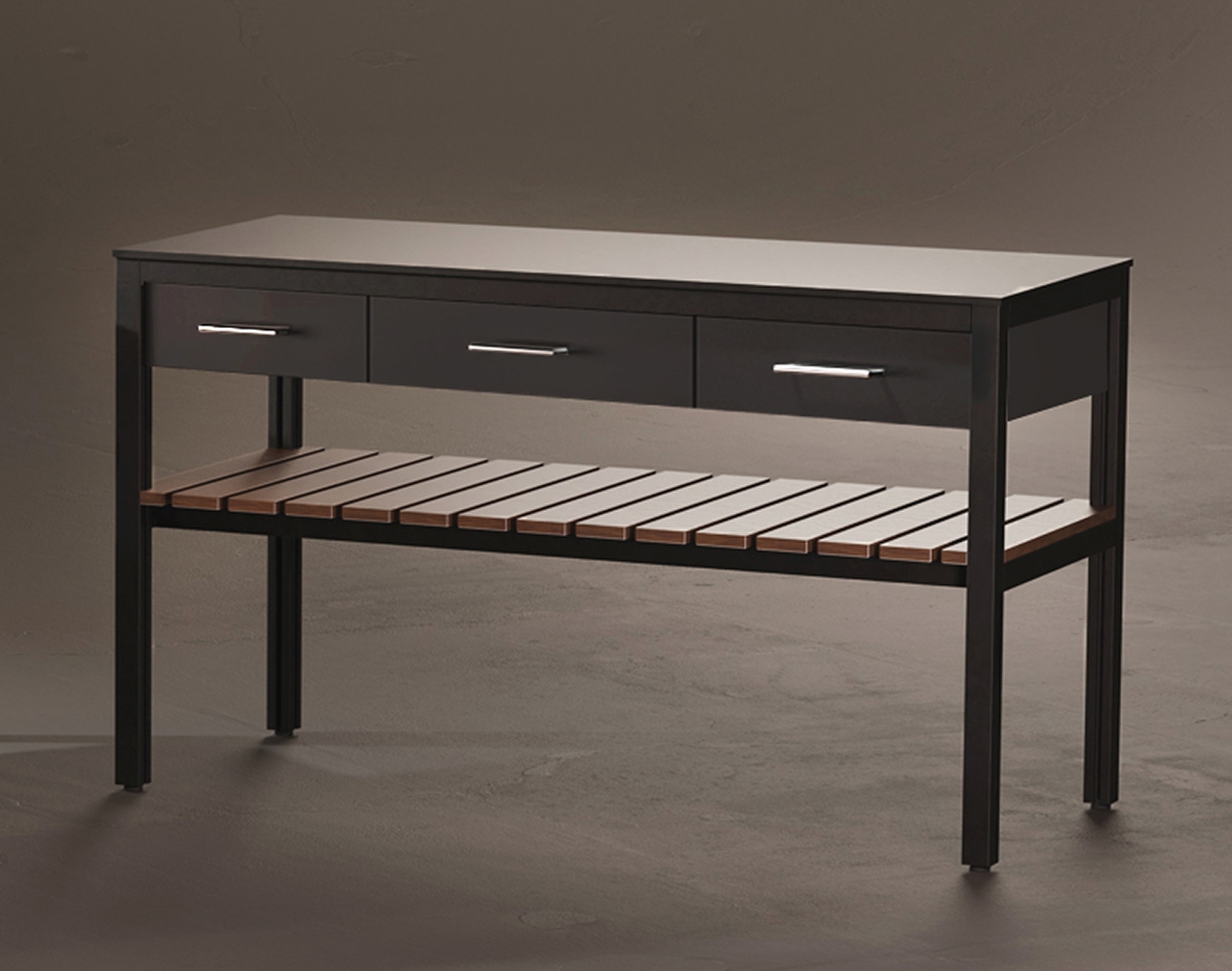 Cosmopolitan Table Series to Make Alfresco Cooking More Fun