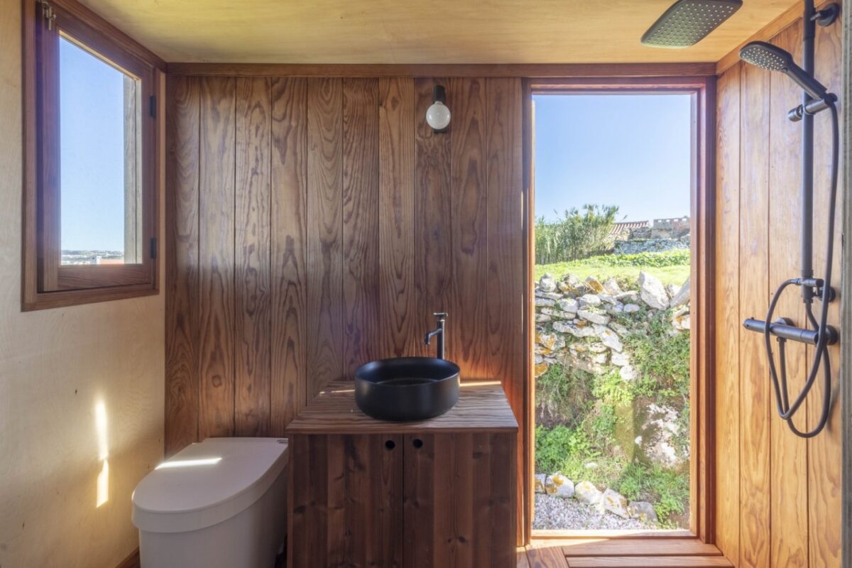 Fully Off-Grid Vigia Tiny House Bathes in Natural Light