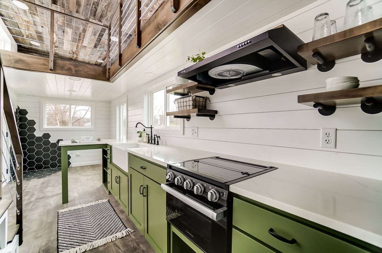 Bison House Features Twin Lofts Adjoined by Elevated Catwalk