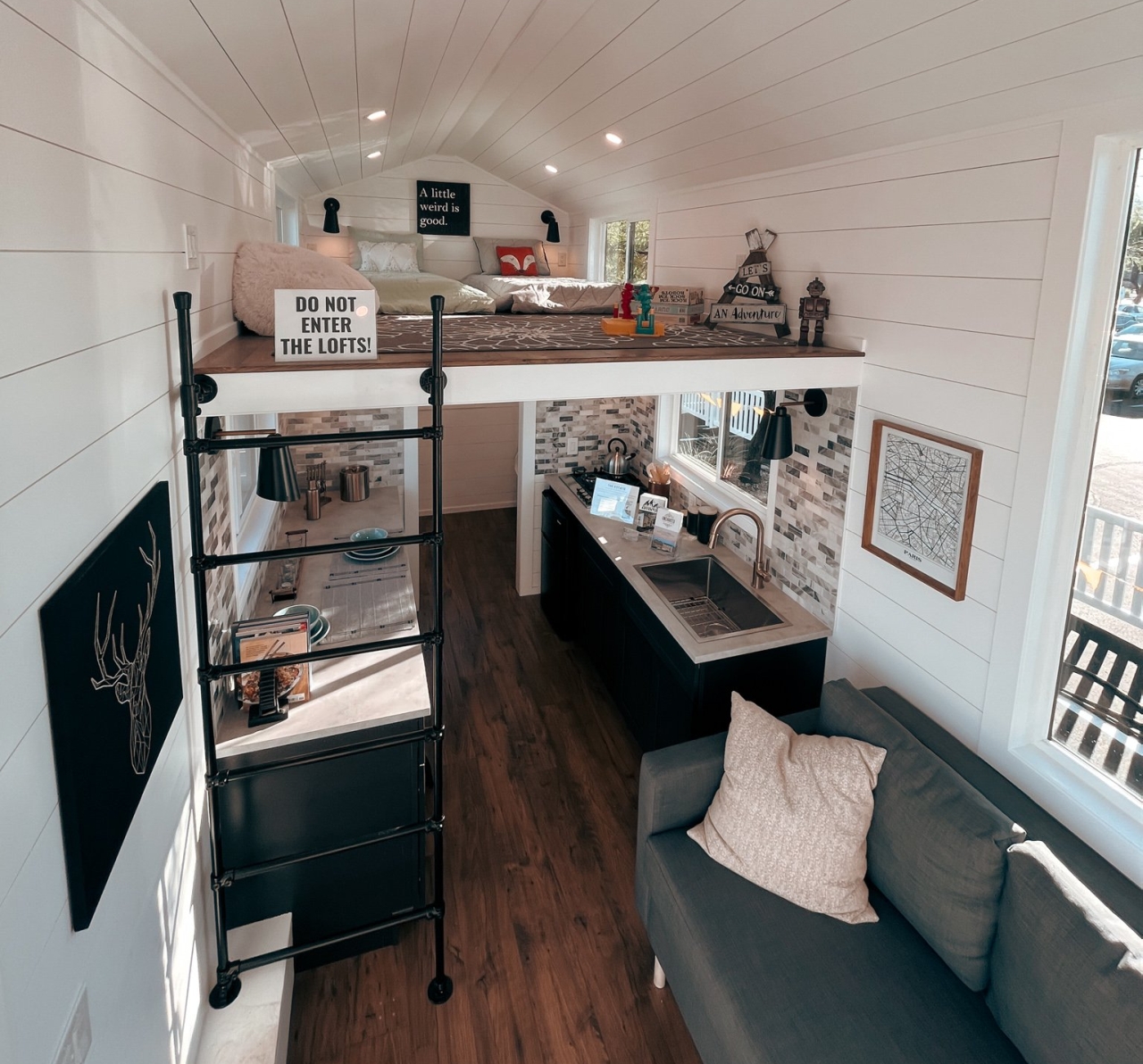 The Estate Tiny House With Three Bedrooms Sleeps Half a Dozen
