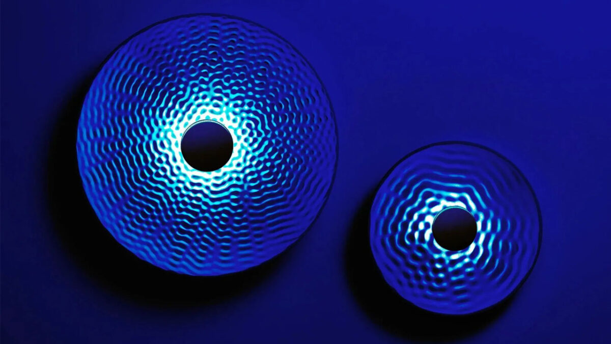 Pulse Lamp Collection Mimics Hypnotic Water Ripples in Plaster