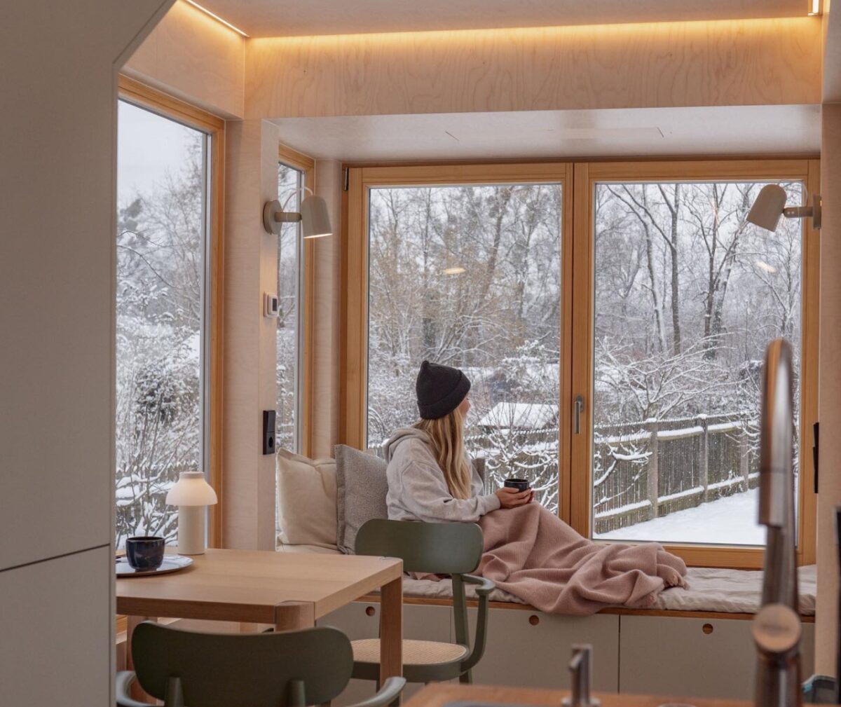 Vagabundo Flex Tiny House has a Pop-Up Second Floor