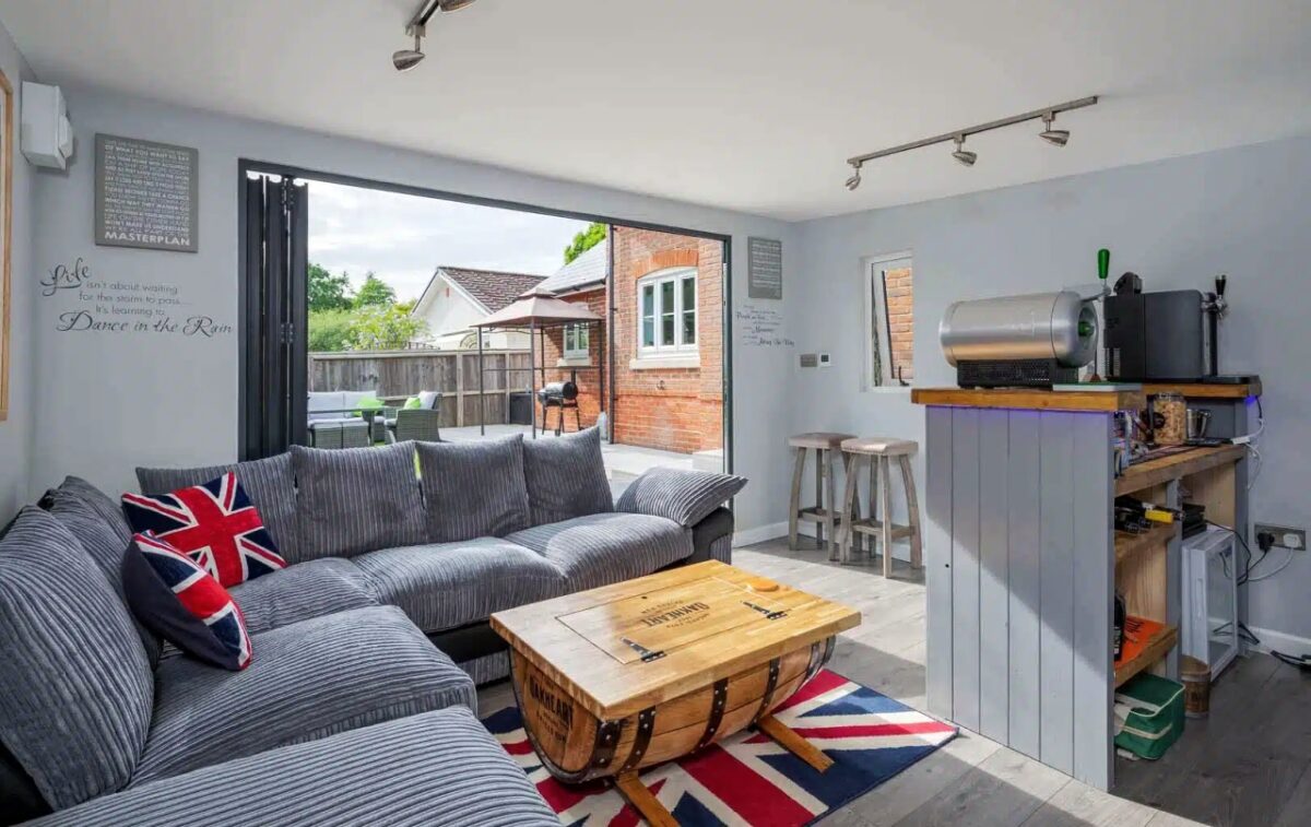 10 Amazing Man Cave Ideas You Might Have Overlooked