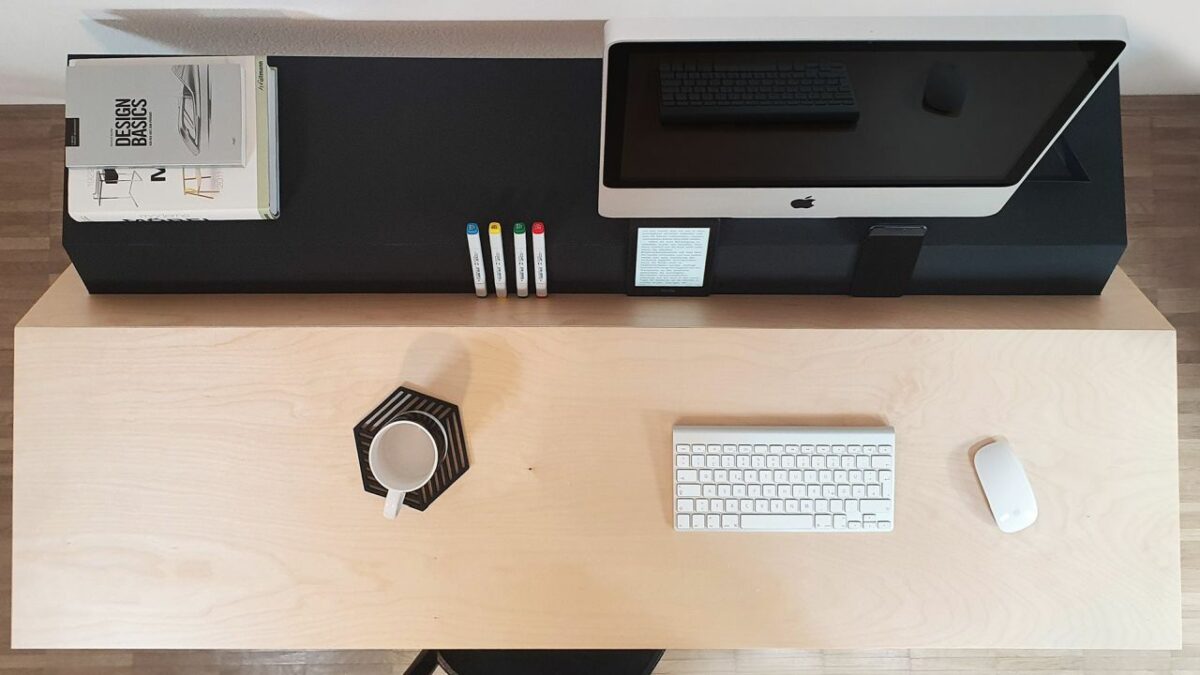 Backup Desk by Deniz Aktay Offers Clutter-Free Workspace