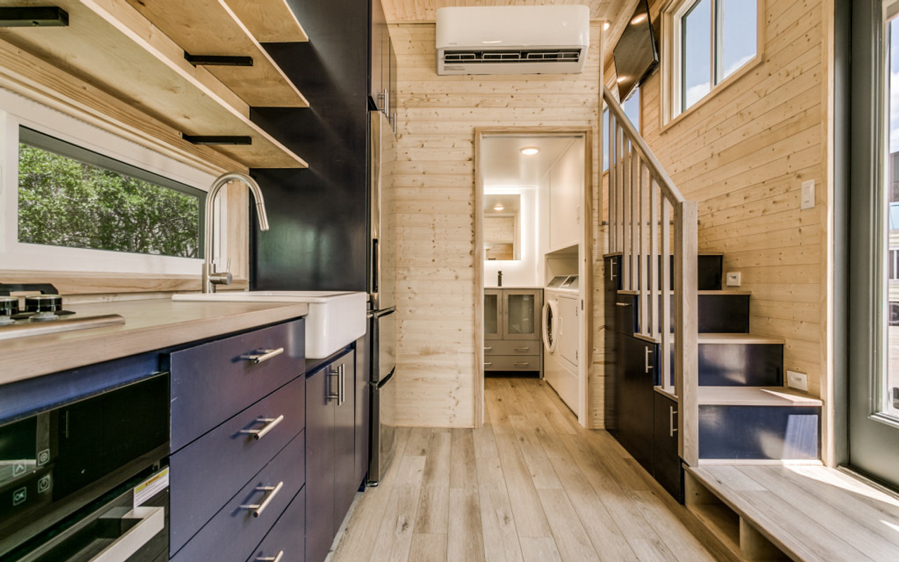 Chuy’s House Homesteader Deluxe has Separate Loft bedrooms