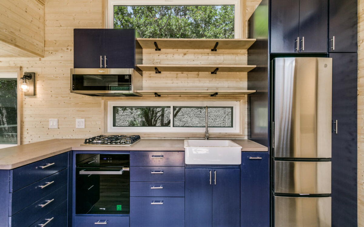 Chuy’s House Homesteader Deluxe has Separate Loft bedrooms