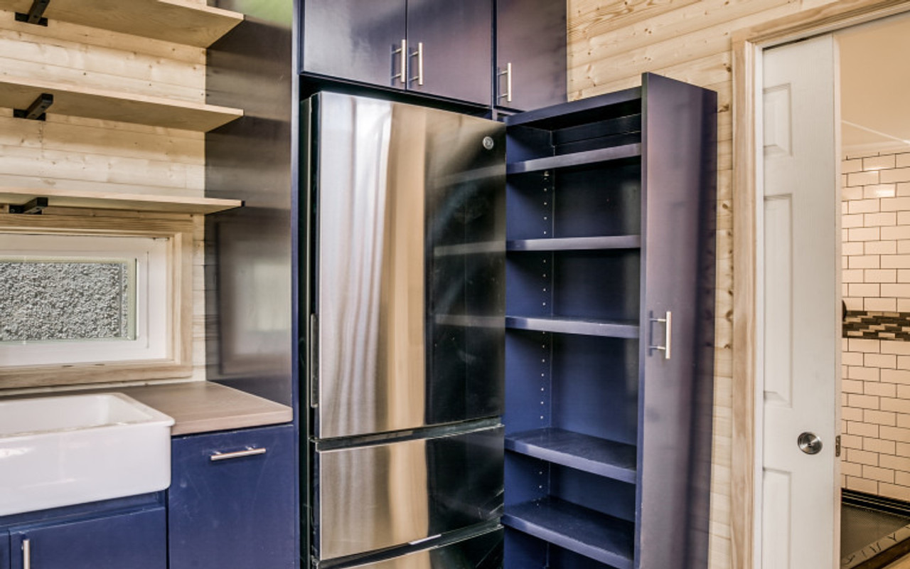 Chuy’s House Homesteader Deluxe has Separate Loft bedrooms