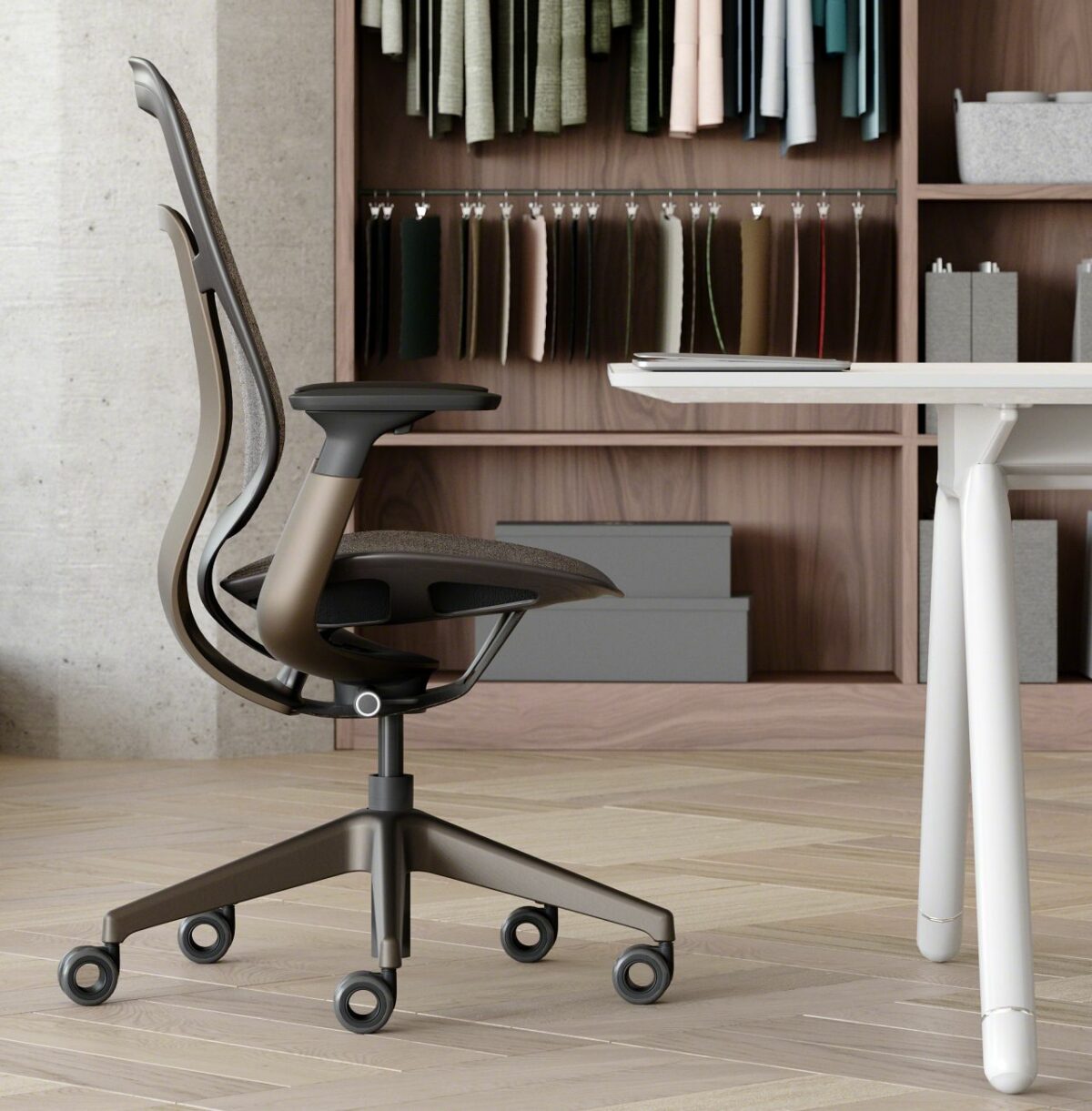 Steelcase Ergonomic Mesh Chair Adapts to Body Movements