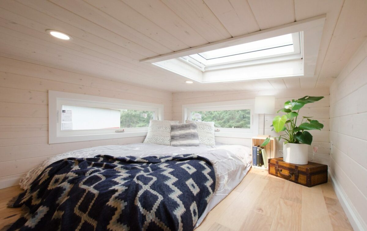 Stellar Jay is Minimalist Tiny House With Skylight That Opens
