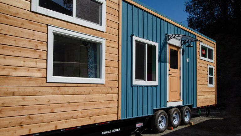 The Burrow is a 3-Bedroom Tiny House With Clawfoot Bathtub
