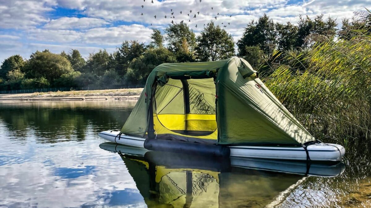 BAJAO Cabin Turns Your Paddleboard Into Convenient Camp