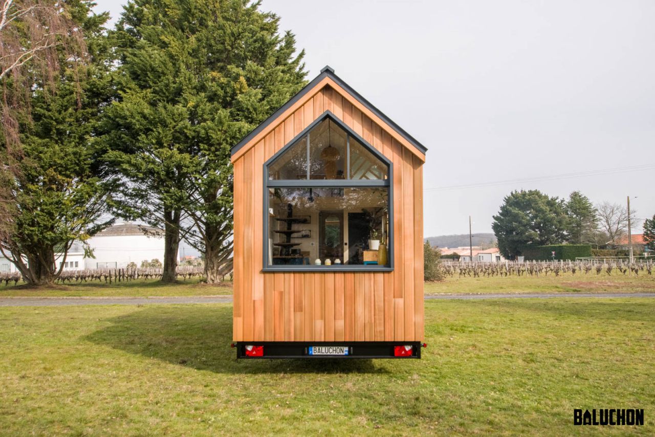 Chicorée Tiny House Sleeps Five in Its Exquisite Interior