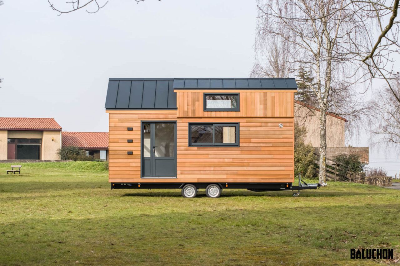 Chicorée Tiny House Sleeps Five in Its Exquisite Interior