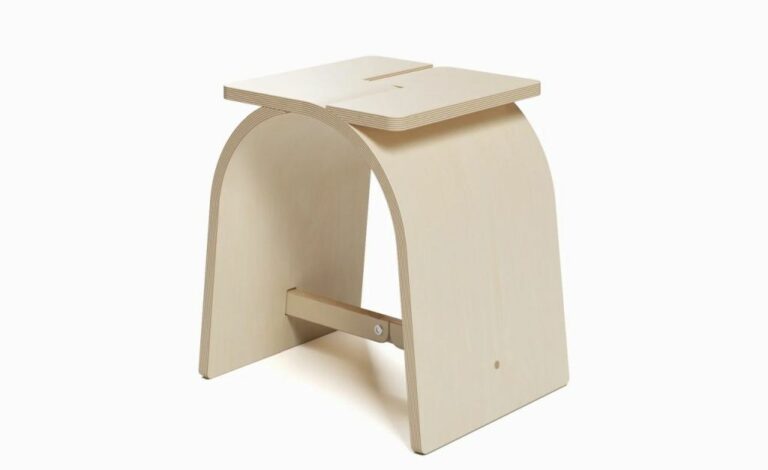 New Iteration of Butterfly Stool Reminds of Sori Yanagi's Classic