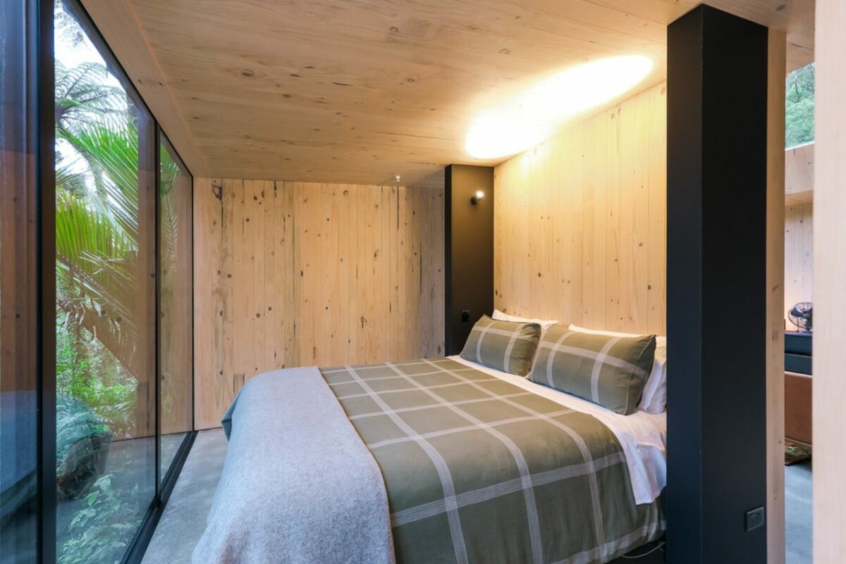 BIV Punakaiki Cabin in the Woods is an Architectural Gem