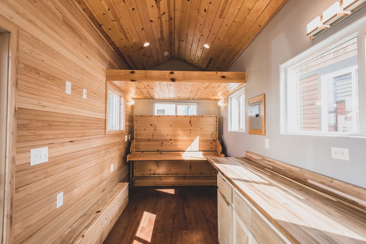 California Cabin Tiny House is Loaded with High-End Amenities