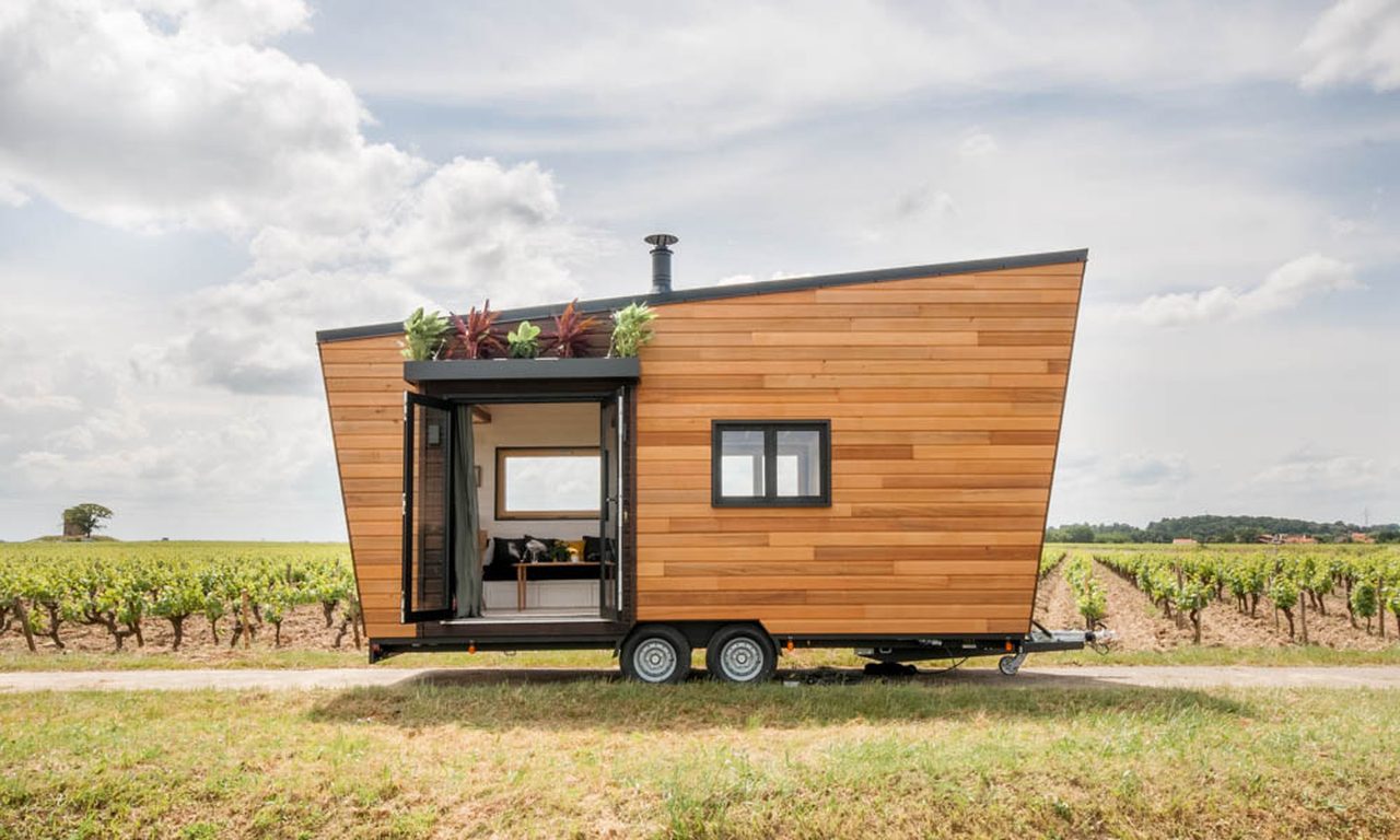 LCTH-03 Tiny House Offers Serenity Ideal for Traveling Couples