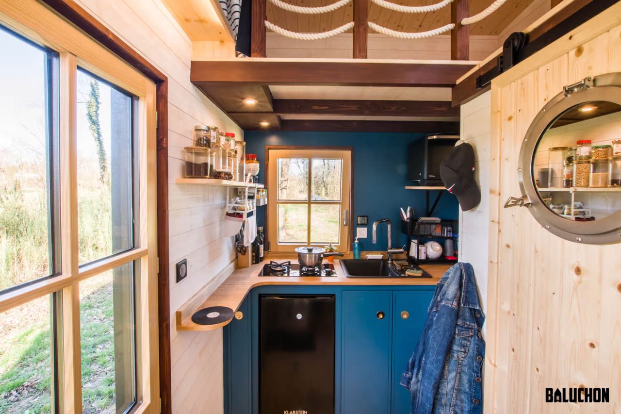 Rhapsodie Tiny House Features a Music Studio and a Balcony