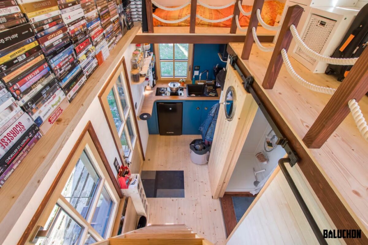 Rhapsodie Tiny House Features a Music Studio and a Balcony