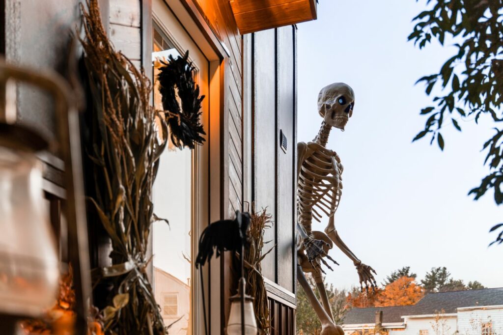 Halloween-Themed Tiny House Will Make Your Blood Run Cold