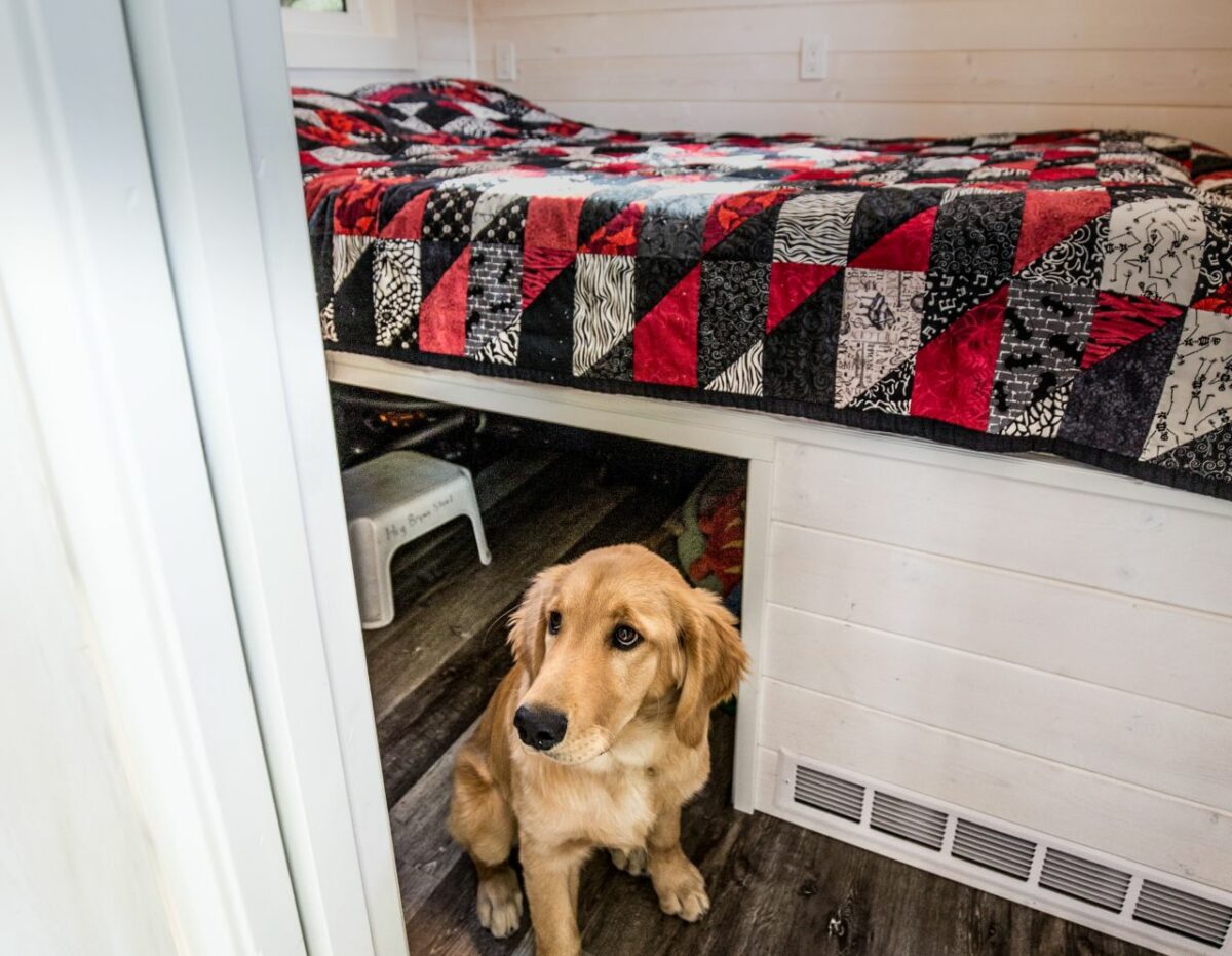 Simply Heaven Tiny House Features Two-Level Bedroom Layout