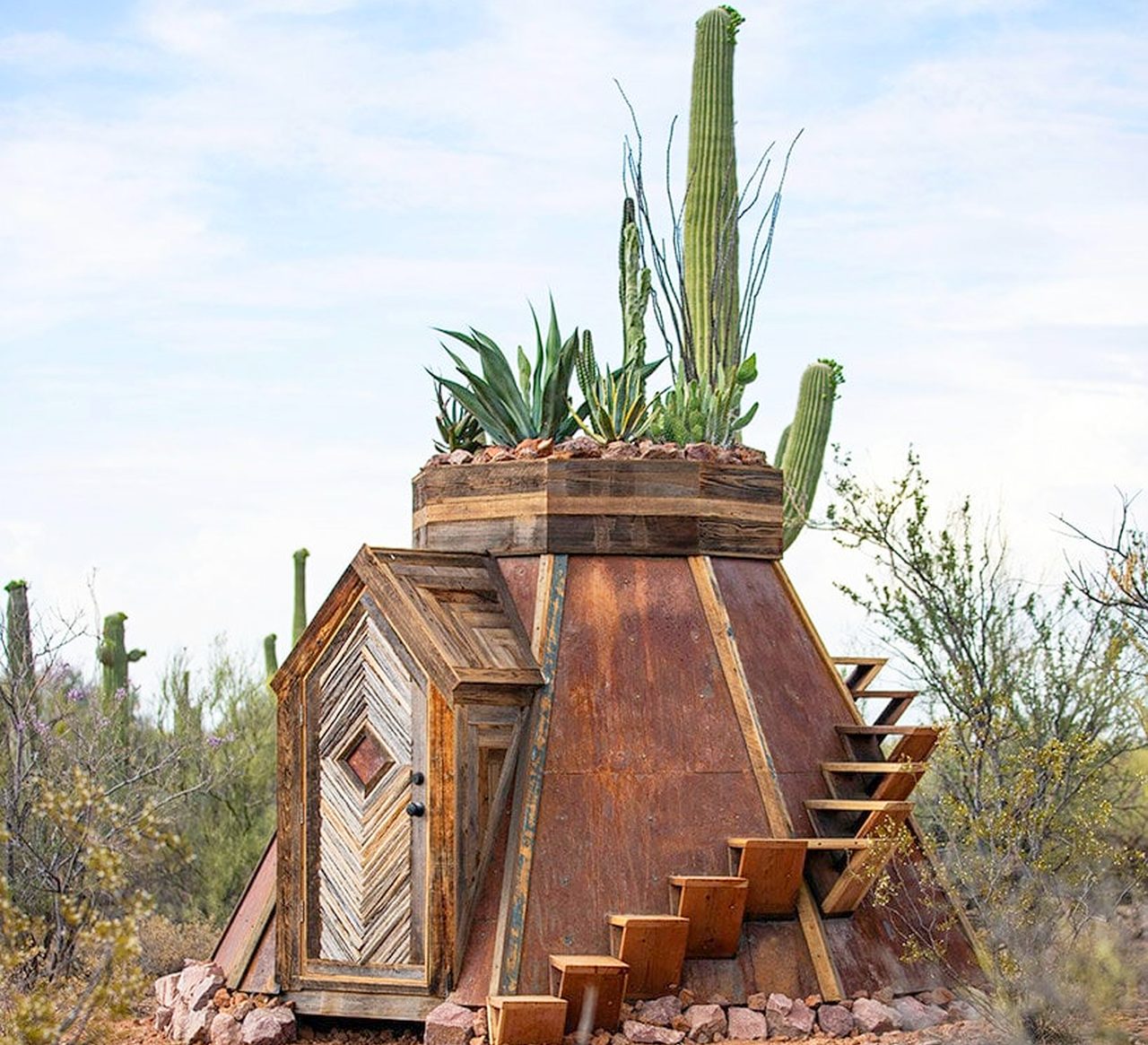 Cabin in the Woods Meets Space Capsule in This Desert Tool Shed
