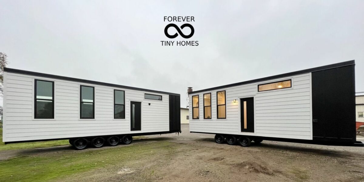 This 32-ft Tiny House in California Features a Main-Floor Bedroom