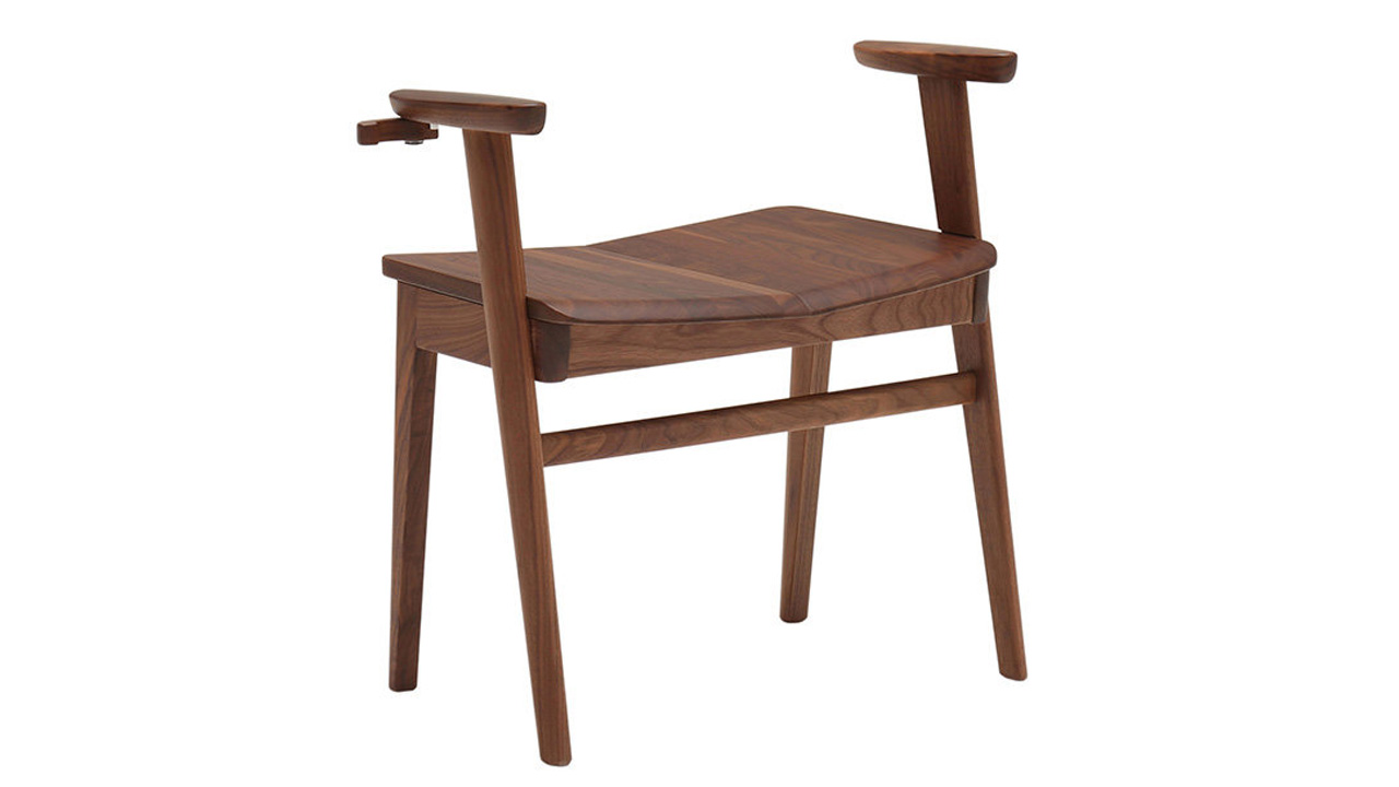 This Japanese Armchair Without Backrest is Made for the Elderly