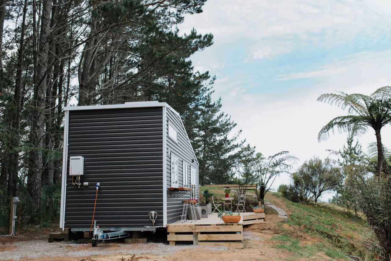 Cherry Picker Tiny House With Large Loft Feels Open & Spacious